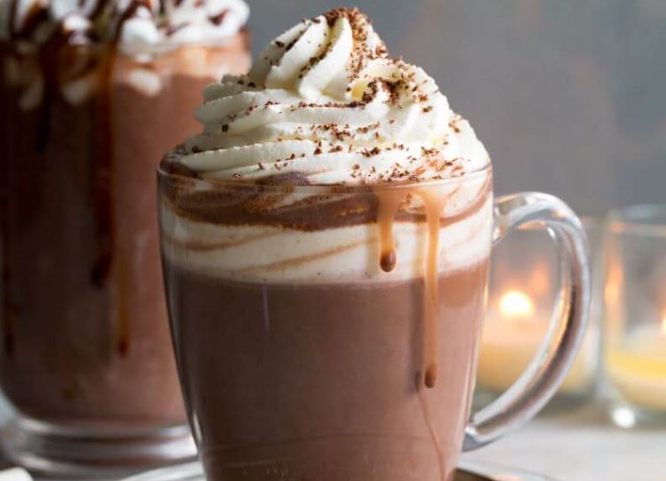 5 bebidas que puedes hacer con chocolate caliente - Ciudad Trendy